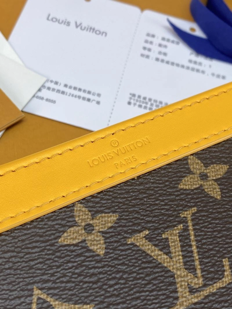 Top mirror Louis Vuitton Cosmetic Bags