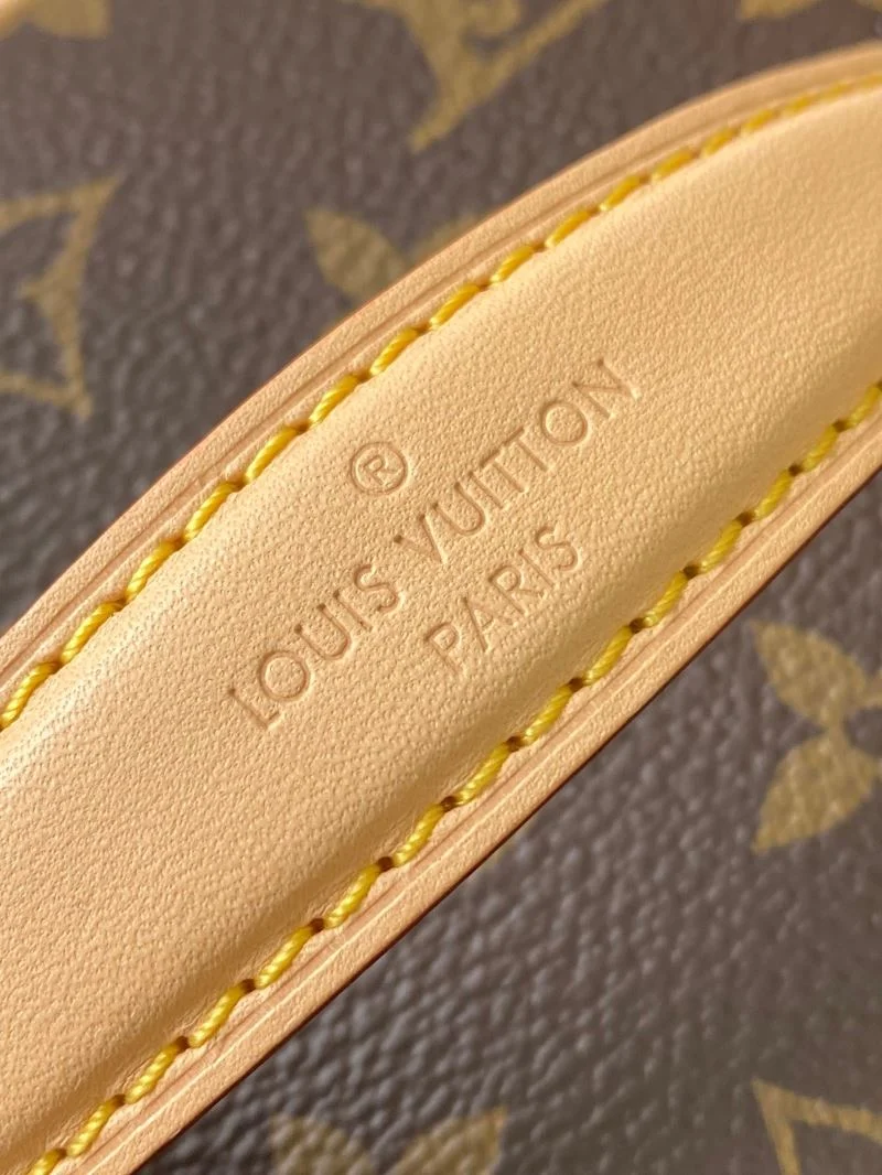 Mirror quality Louis Vuitton Cosmetic Bags