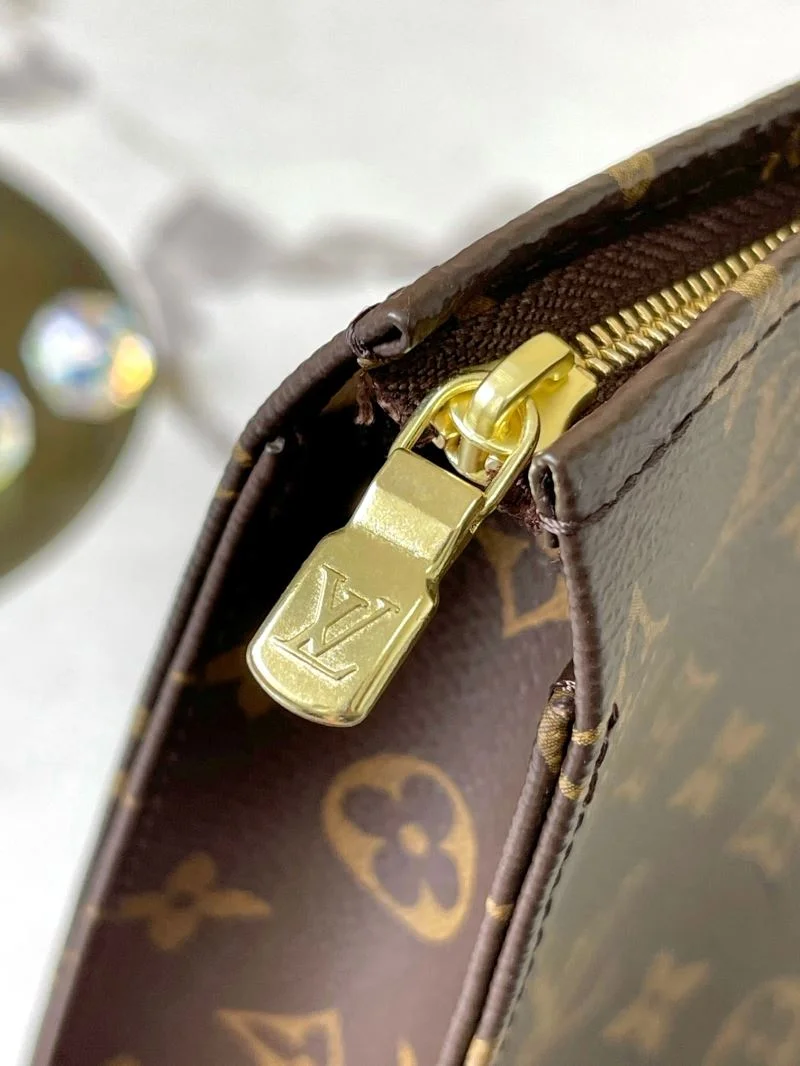 1:1 copy Louis Vuitton Cosmetic Bags