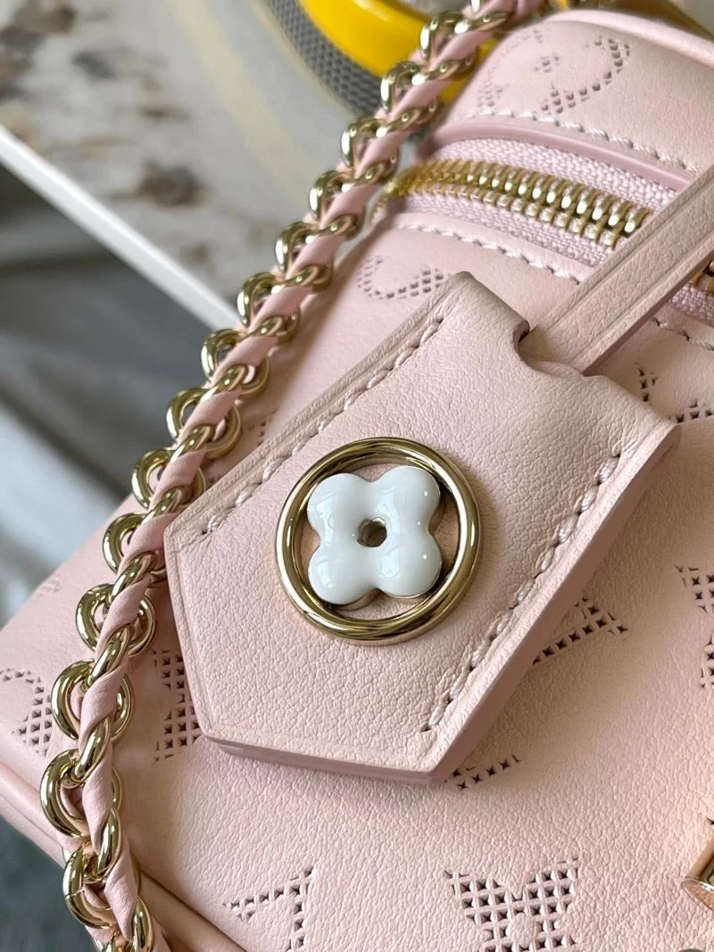 Low-cost Louis Vuitton Cosmetic Bags