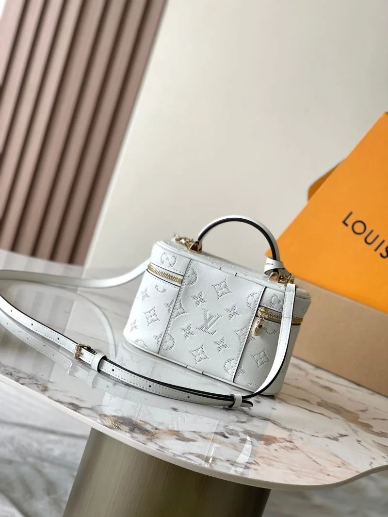 Top match Louis Vuitton Cosmetic Bags