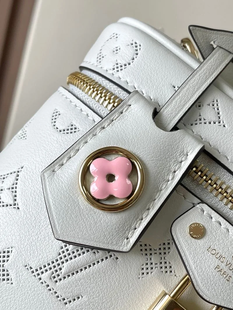 Top match Louis Vuitton Cosmetic Bags