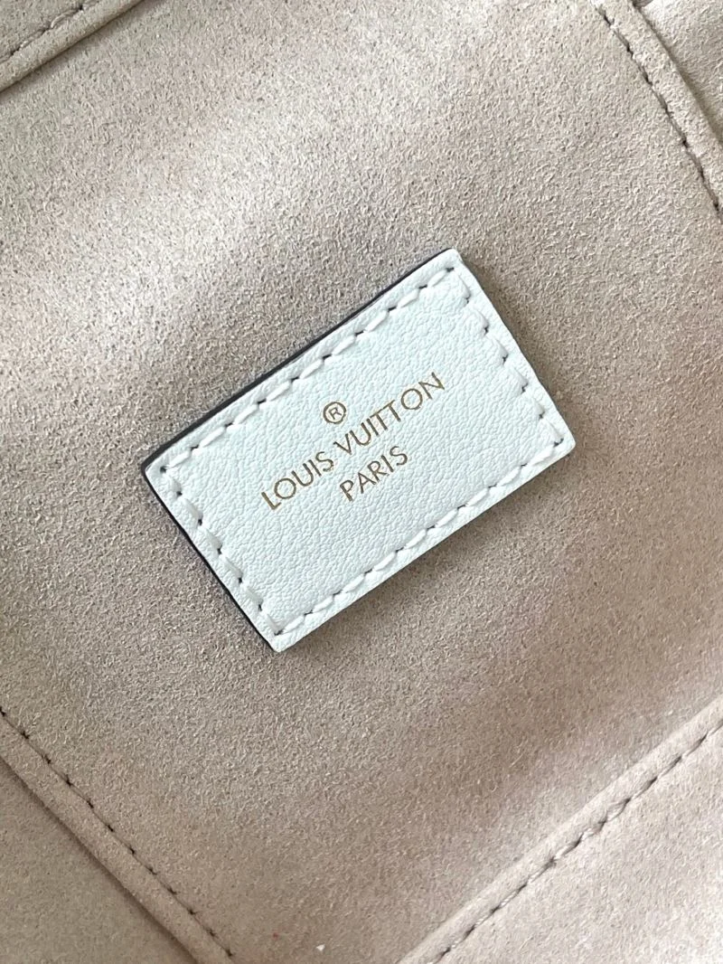 Top match Louis Vuitton Cosmetic Bags
