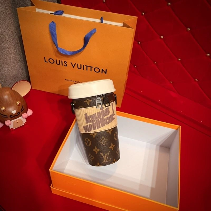 Mirror quality Louis Vuitton Cups