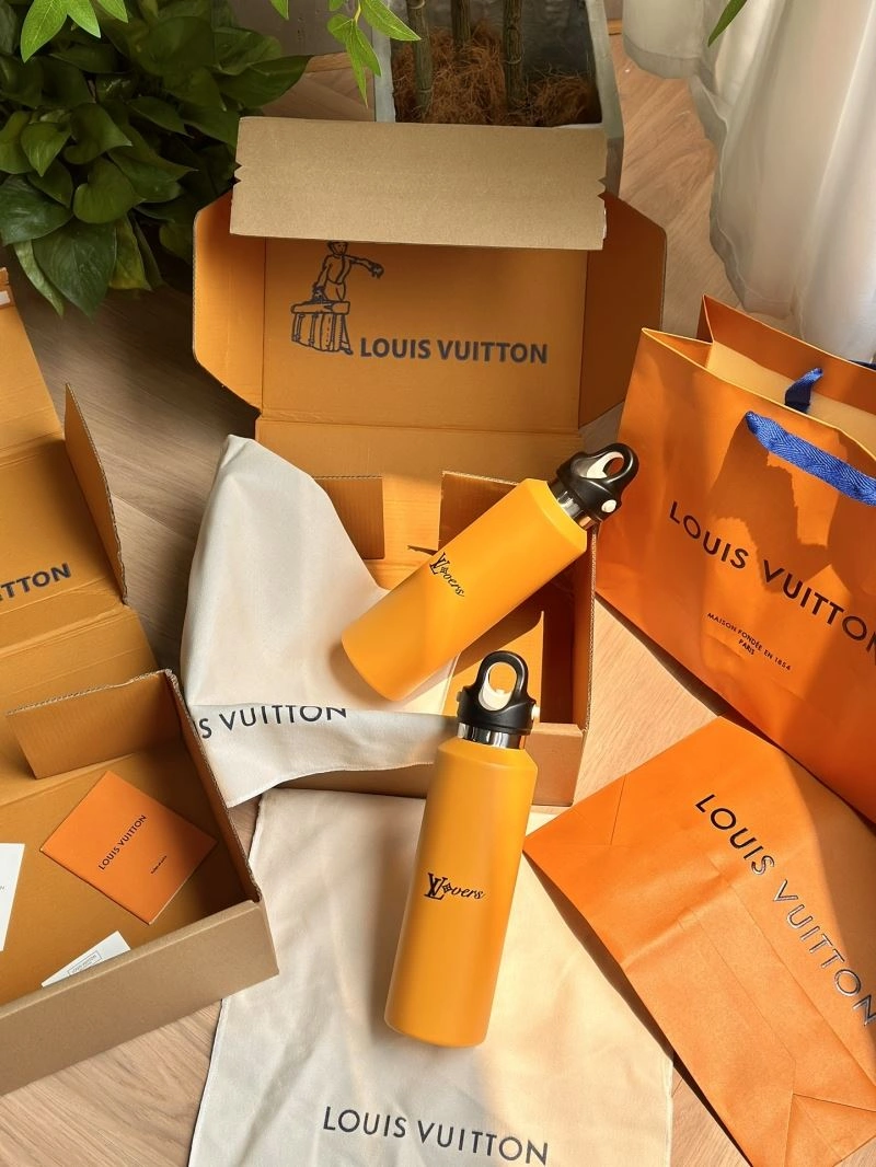 Factory-made Louis Vuitton Cups