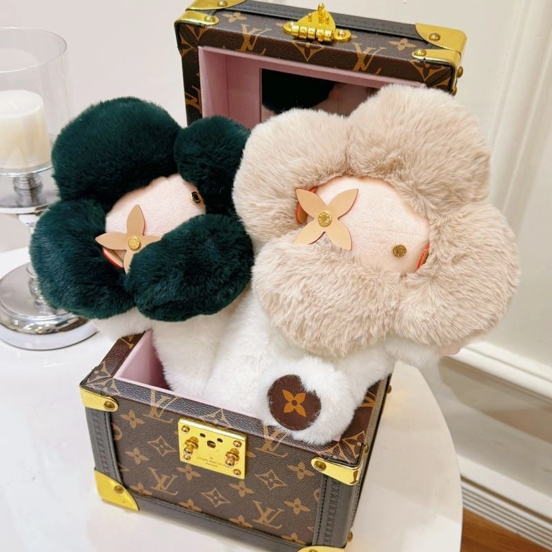 Top match Louis Vuitton Dolls