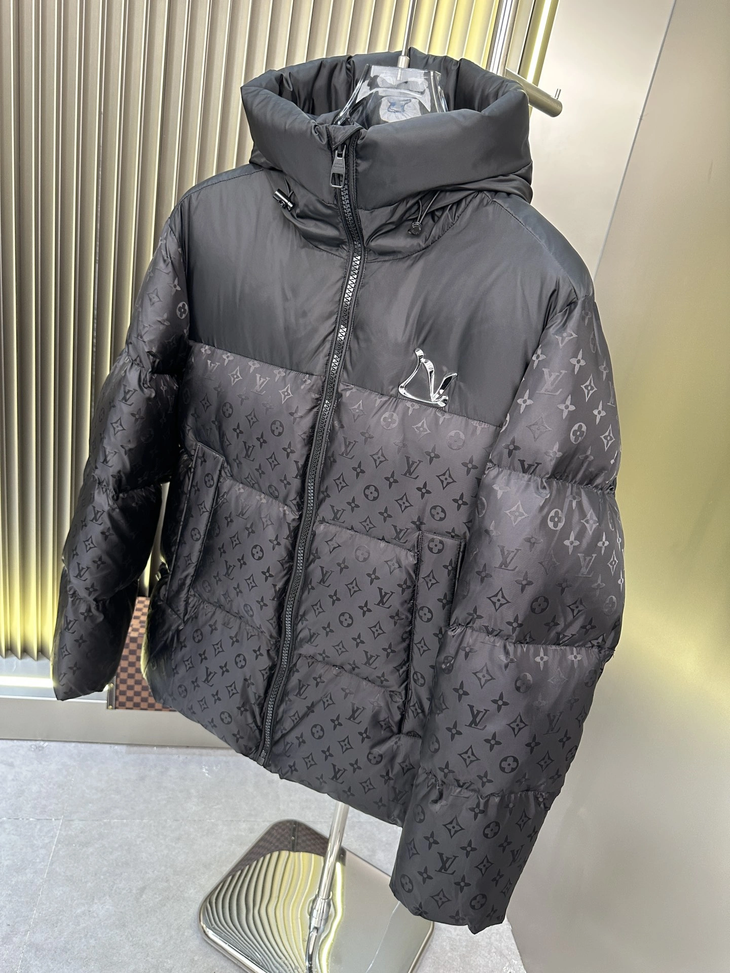 Precise copy Louis Vuitton Down Jackets