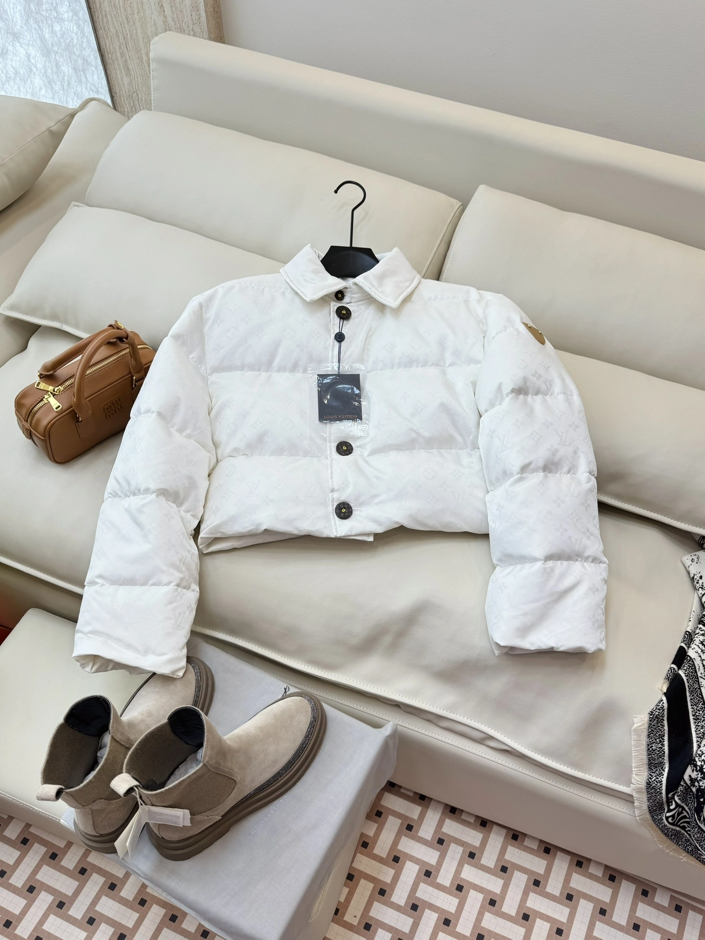 Low-cost Louis Vuitton Down Jackets