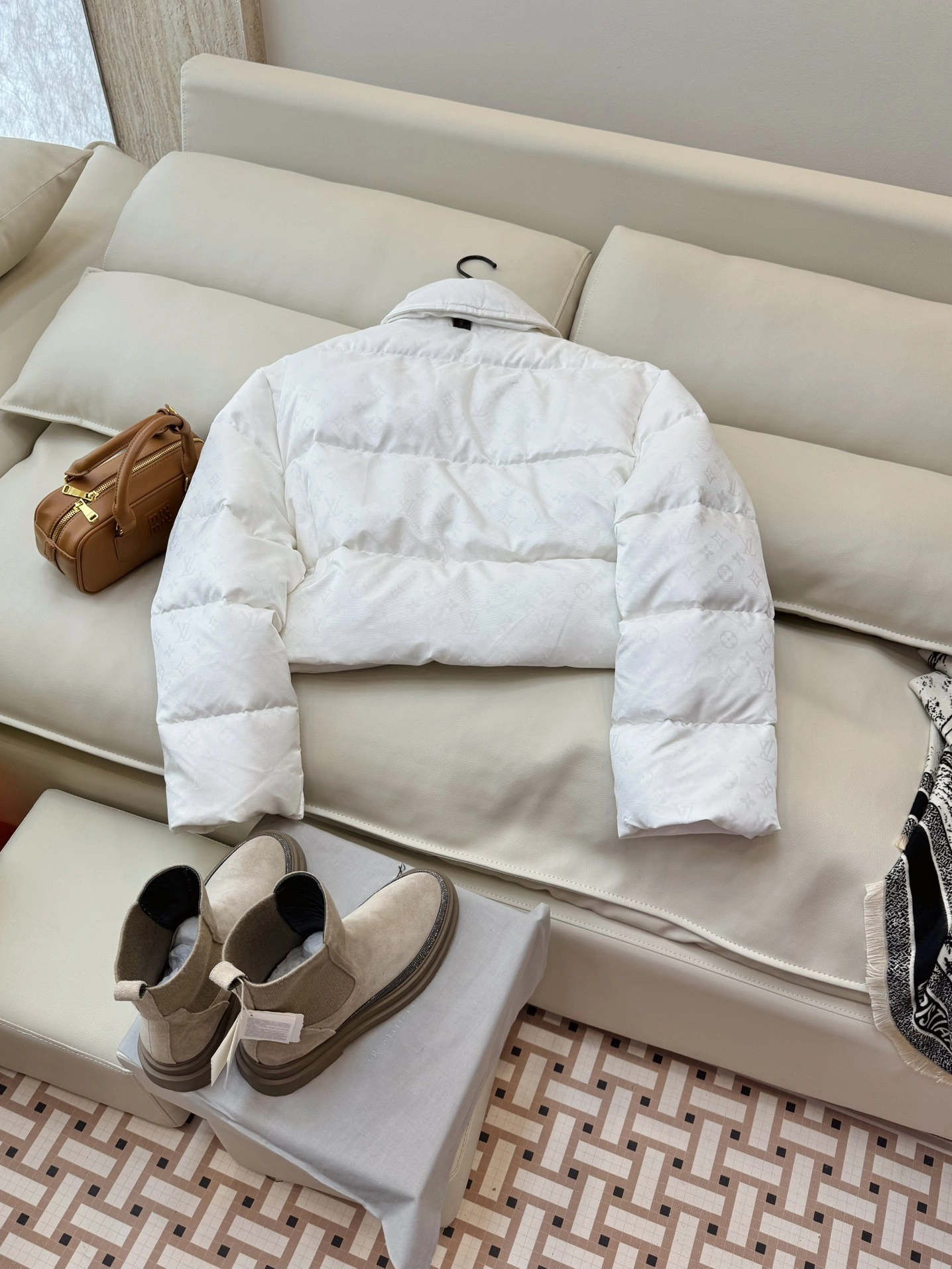 Low-cost Louis Vuitton Down Jackets