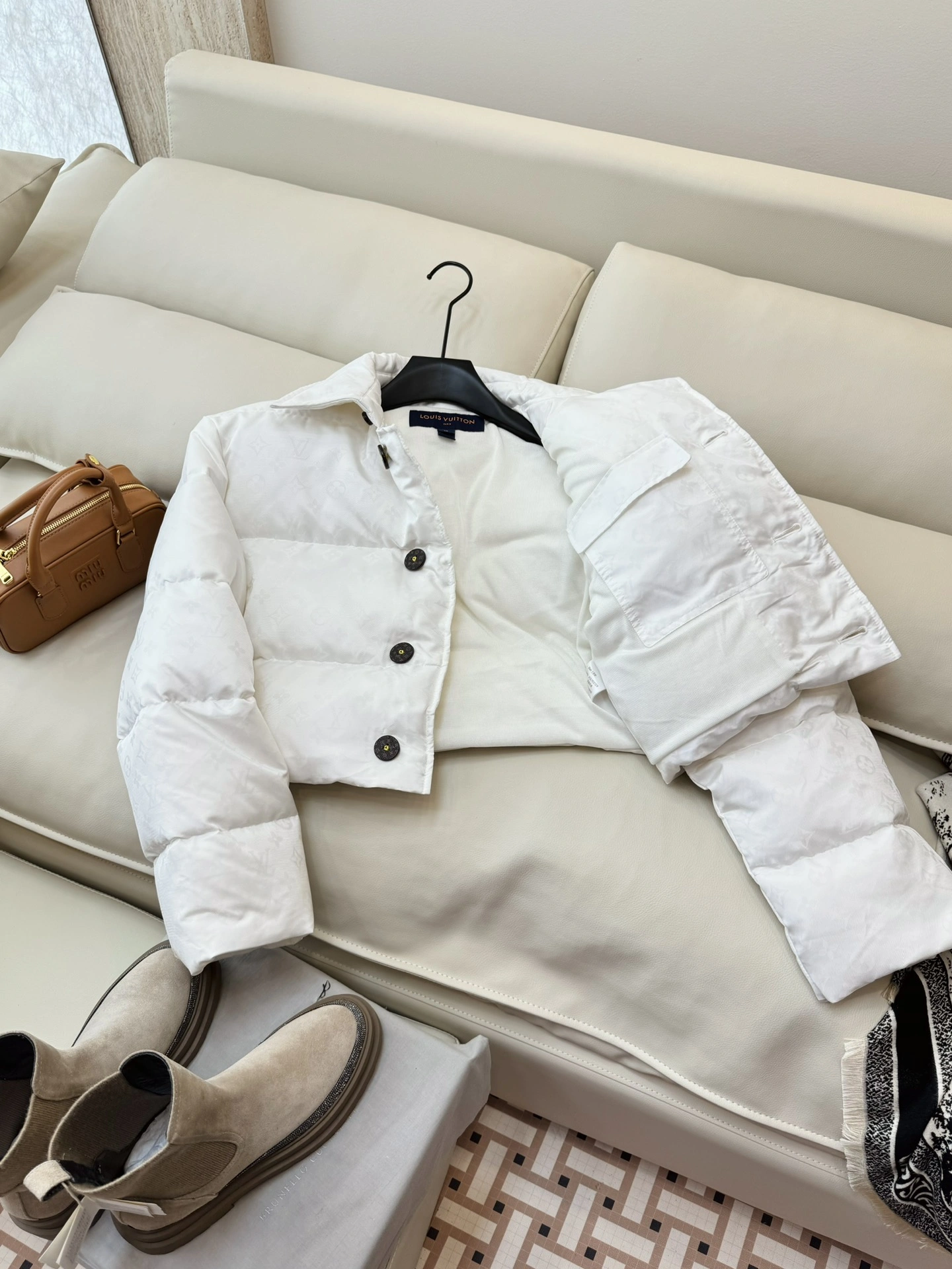 Low-cost Louis Vuitton Down Jackets