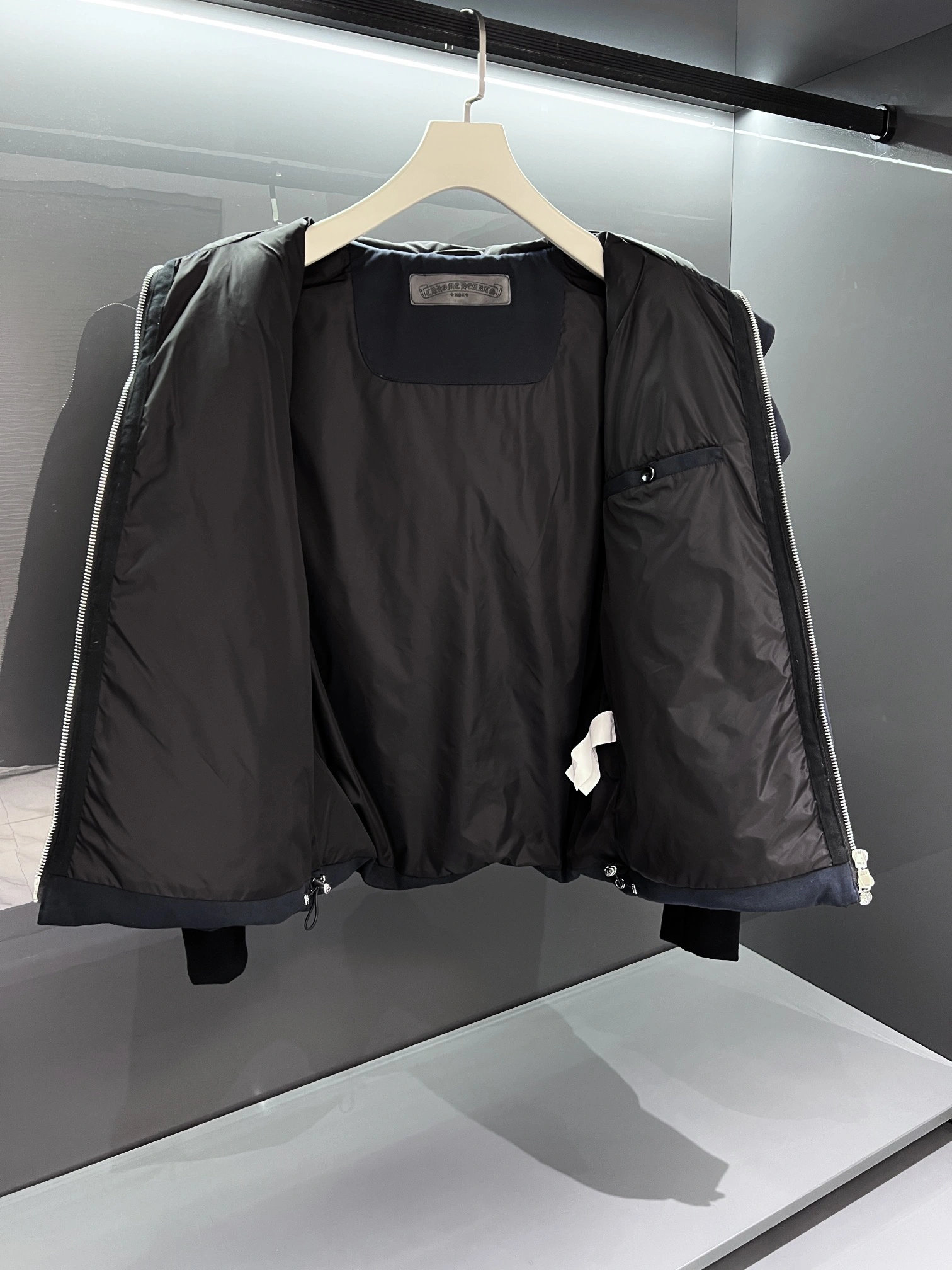 Accurate model Louis Vuitton Down Jackets