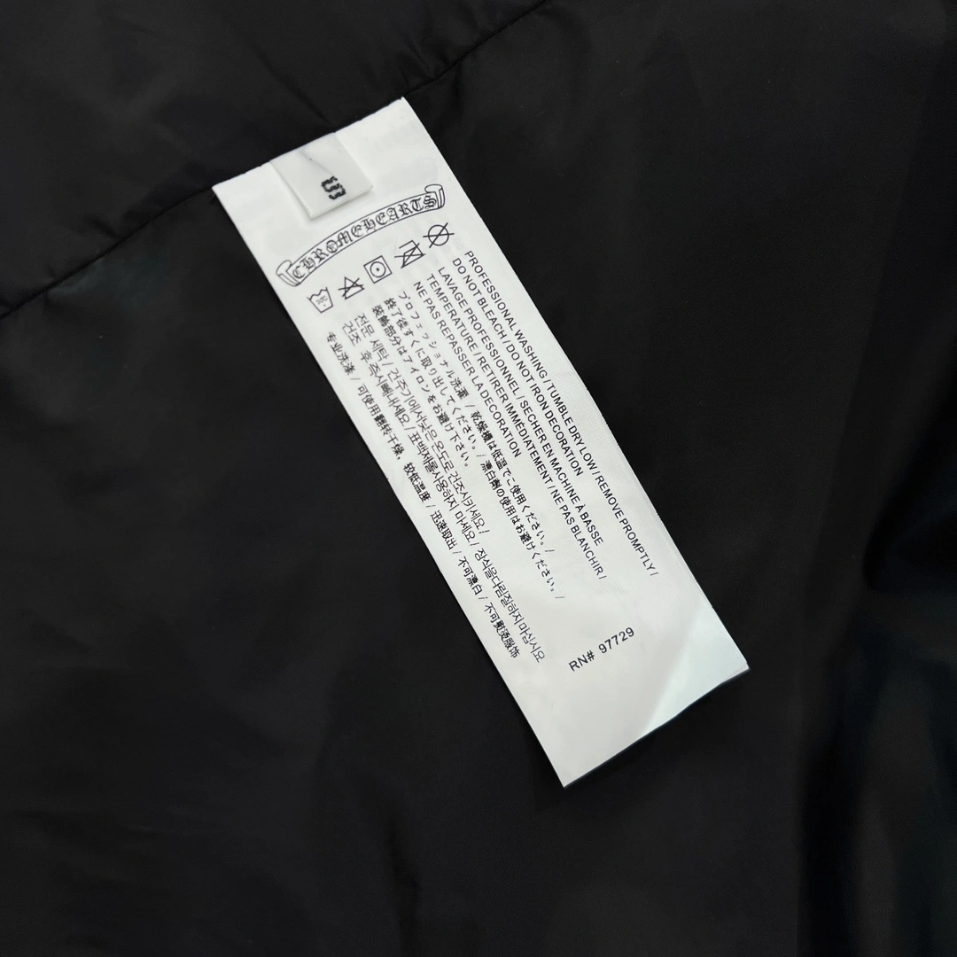 Accurate model Louis Vuitton Down Jackets