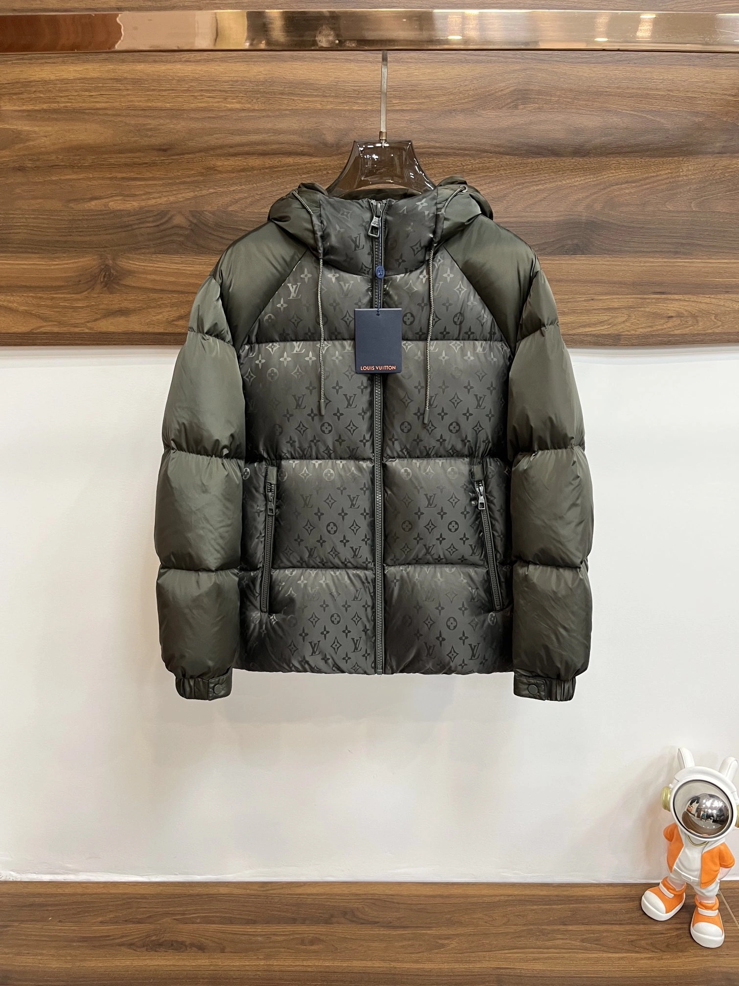 Bargain Louis Vuitton Down Jackets