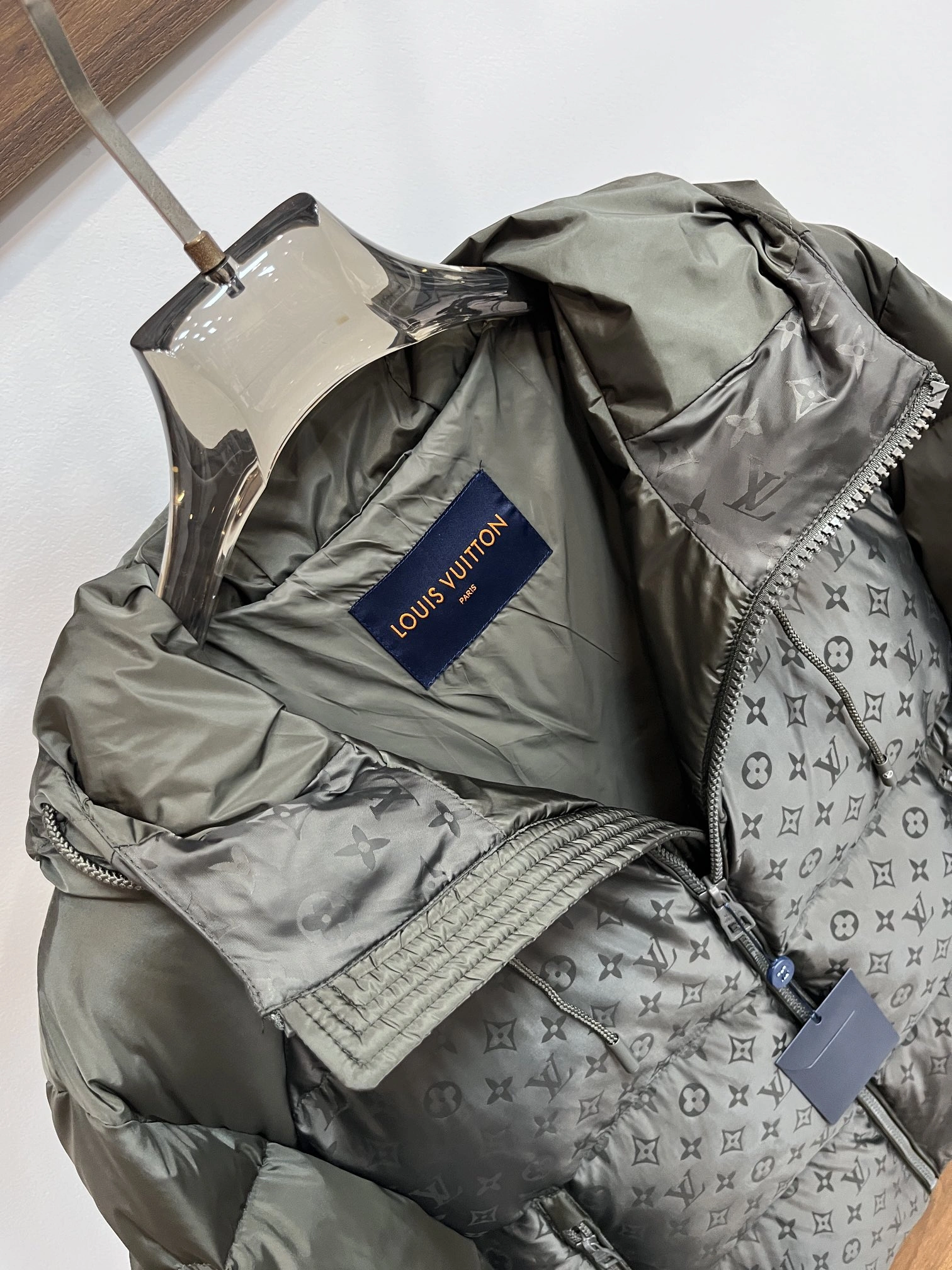 Bargain Louis Vuitton Down Jackets