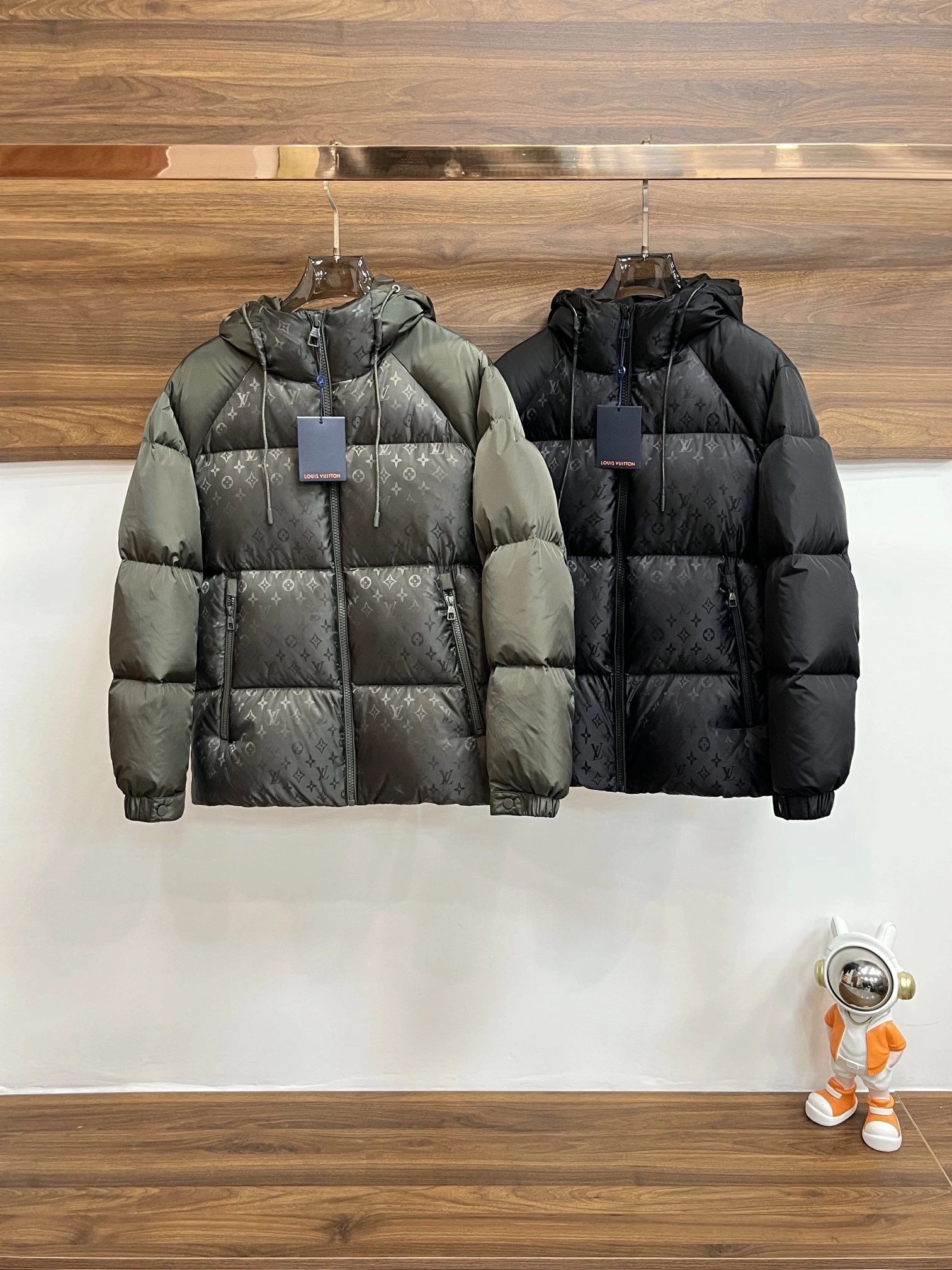 High fidelity Louis Vuitton Down Jackets