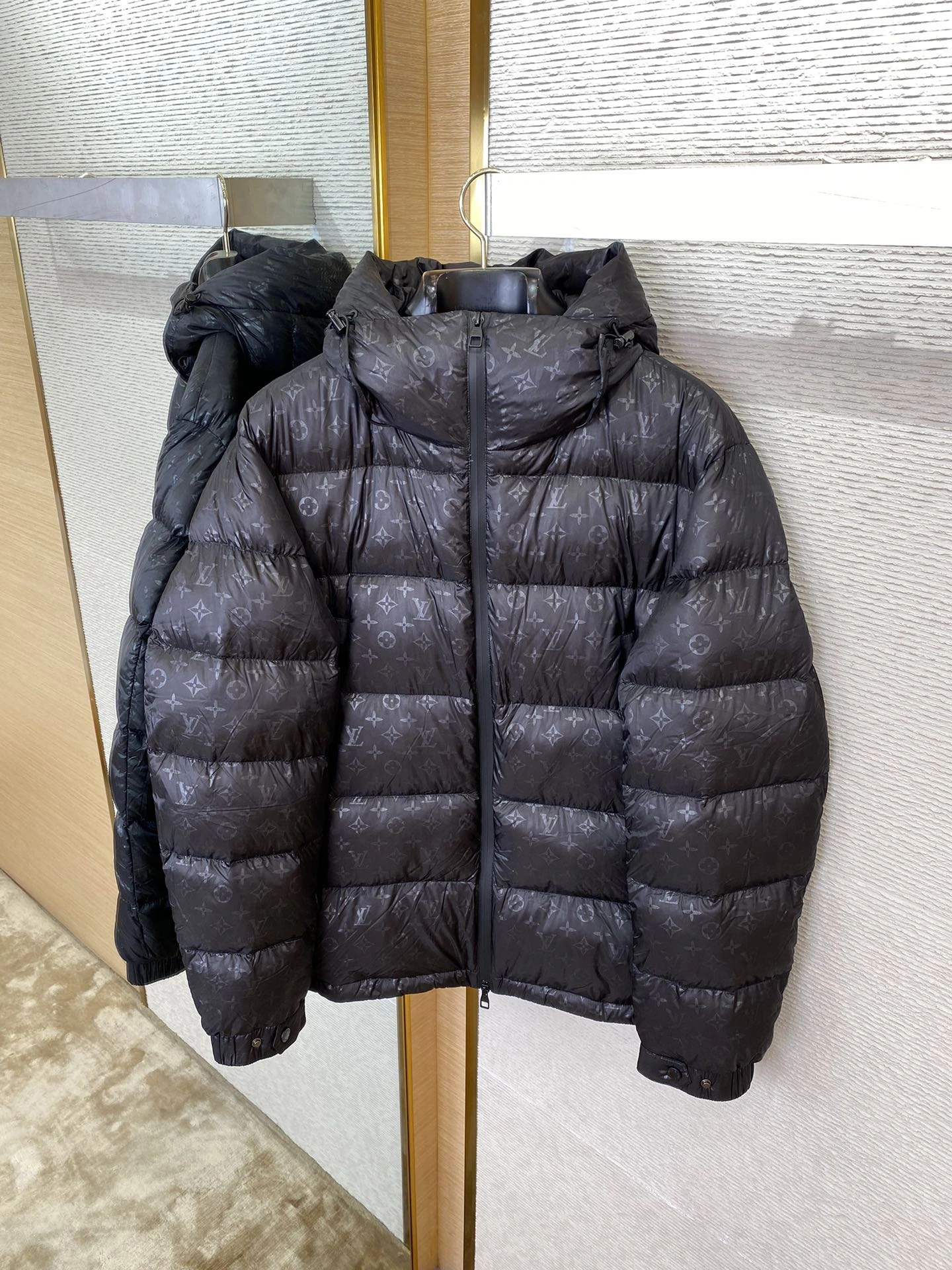 Exact replica Louis Vuitton Down Jackets