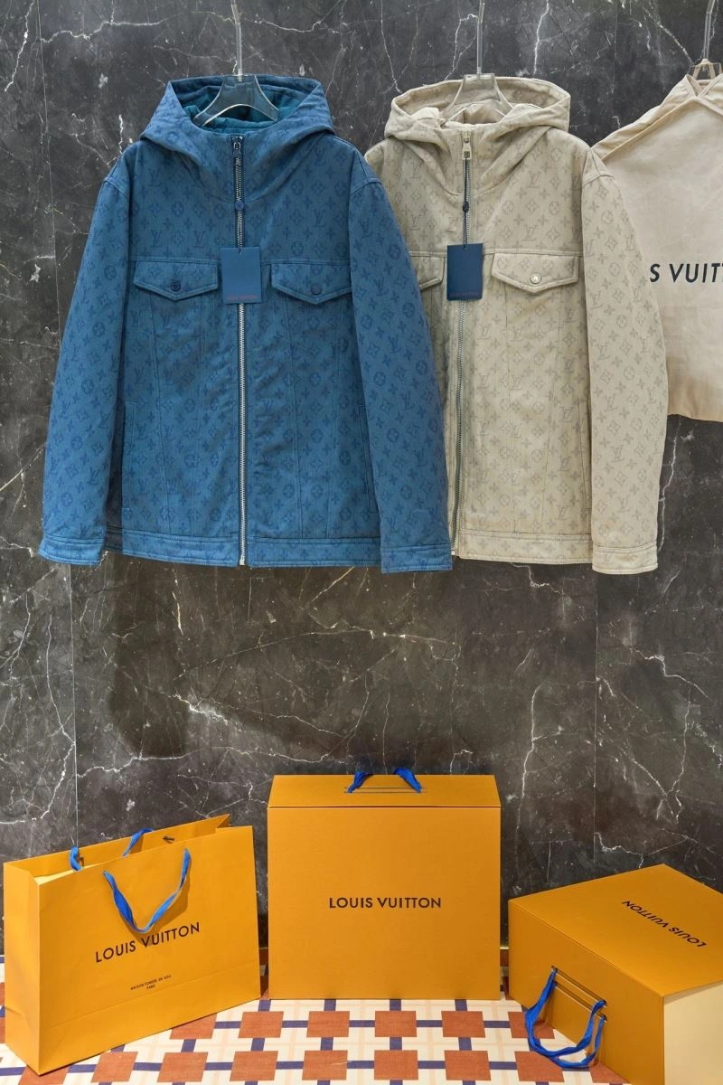 Accurate model Louis Vuitton Down Jackets