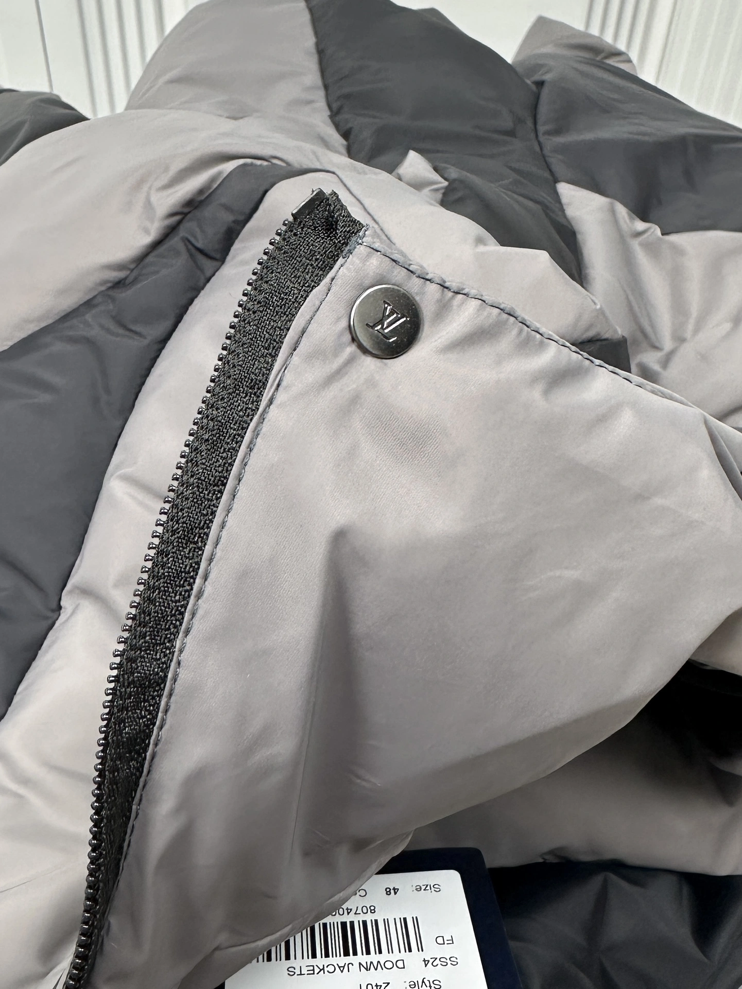Inexpensive Louis Vuitton Down Jackets