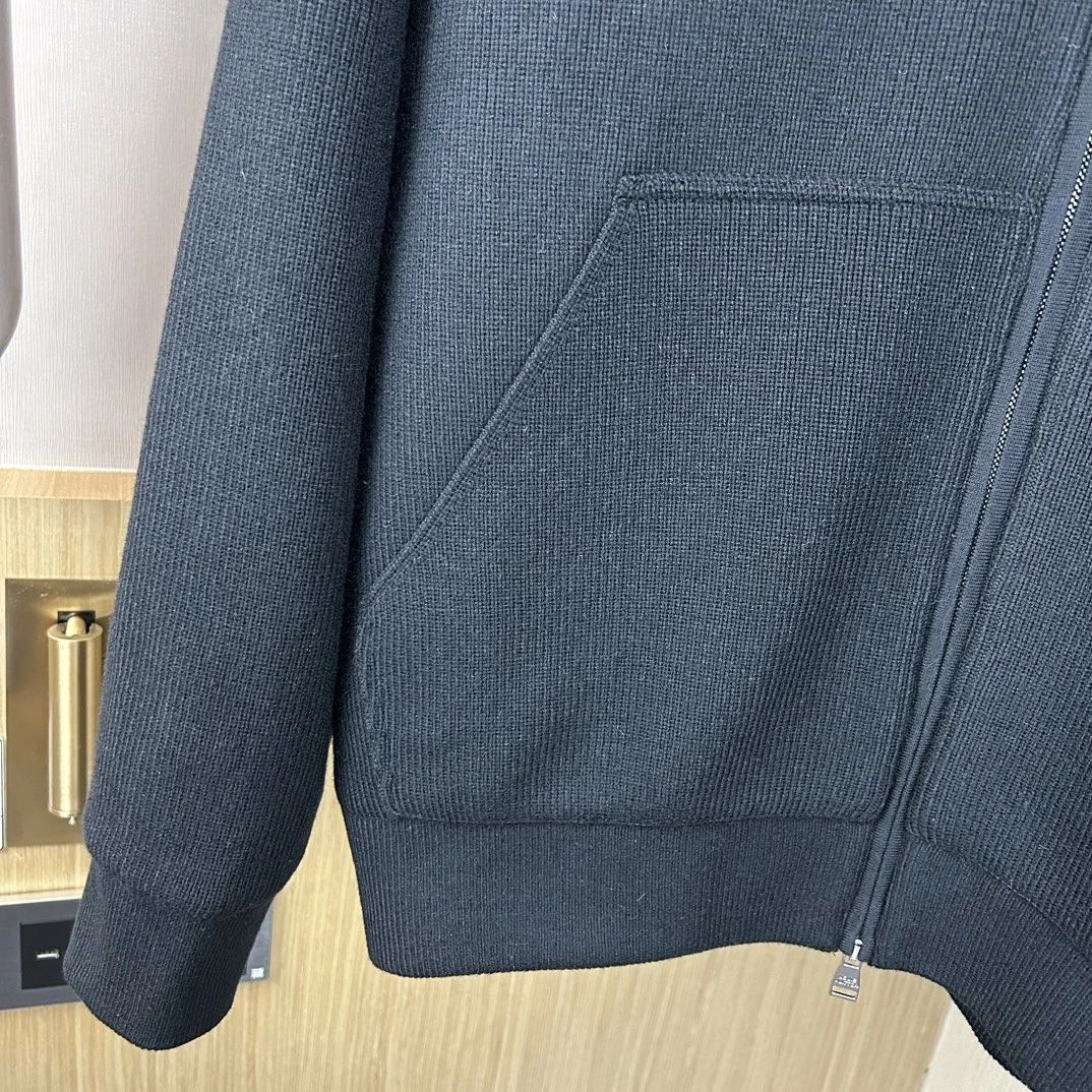 Top mirror Louis Vuitton Down Jackets