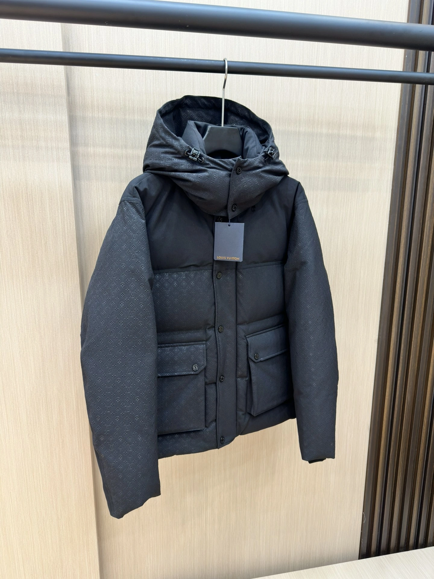 High accuracy Louis Vuitton Down Jackets