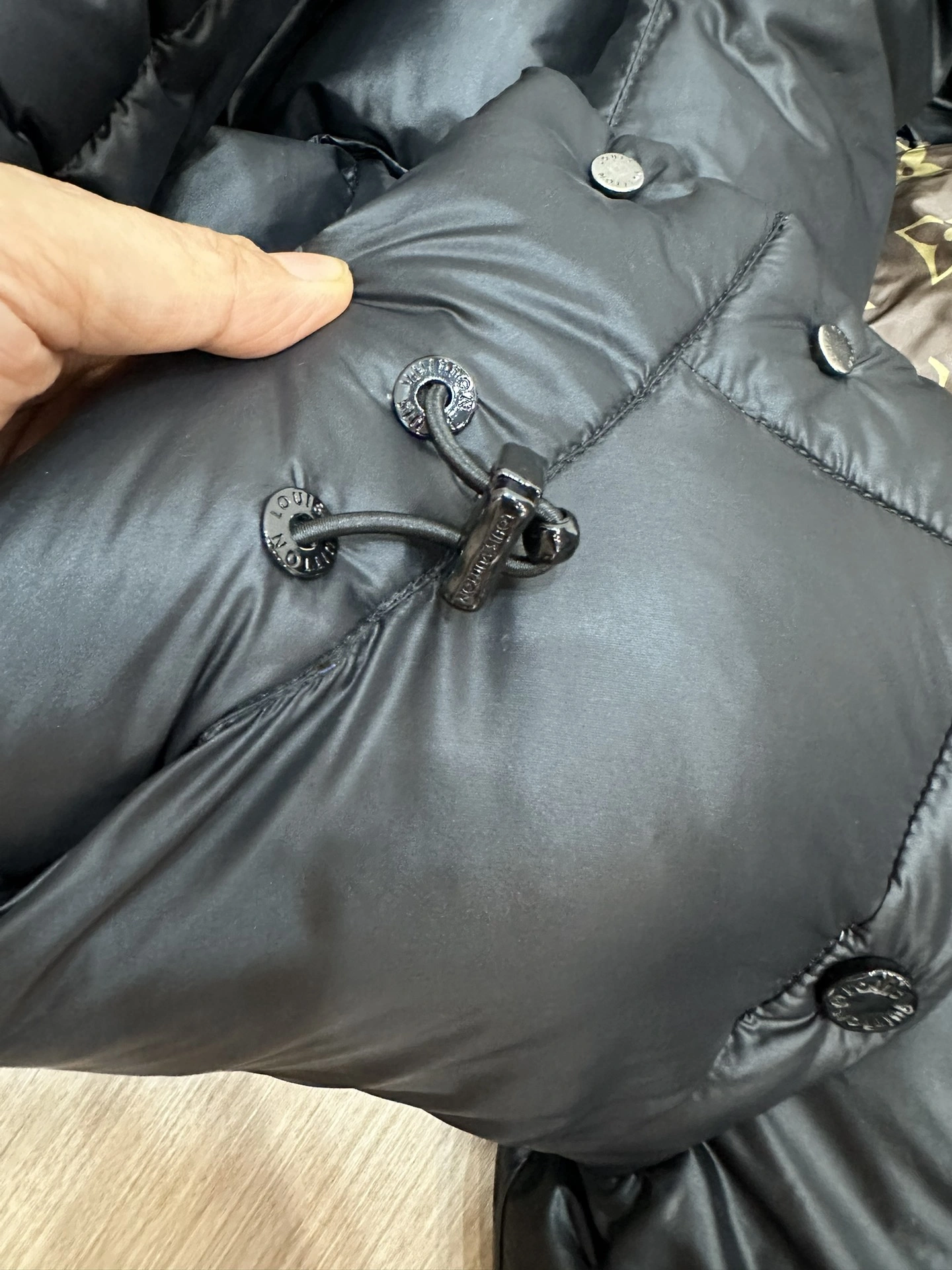 Exact replica Louis Vuitton Down Jackets