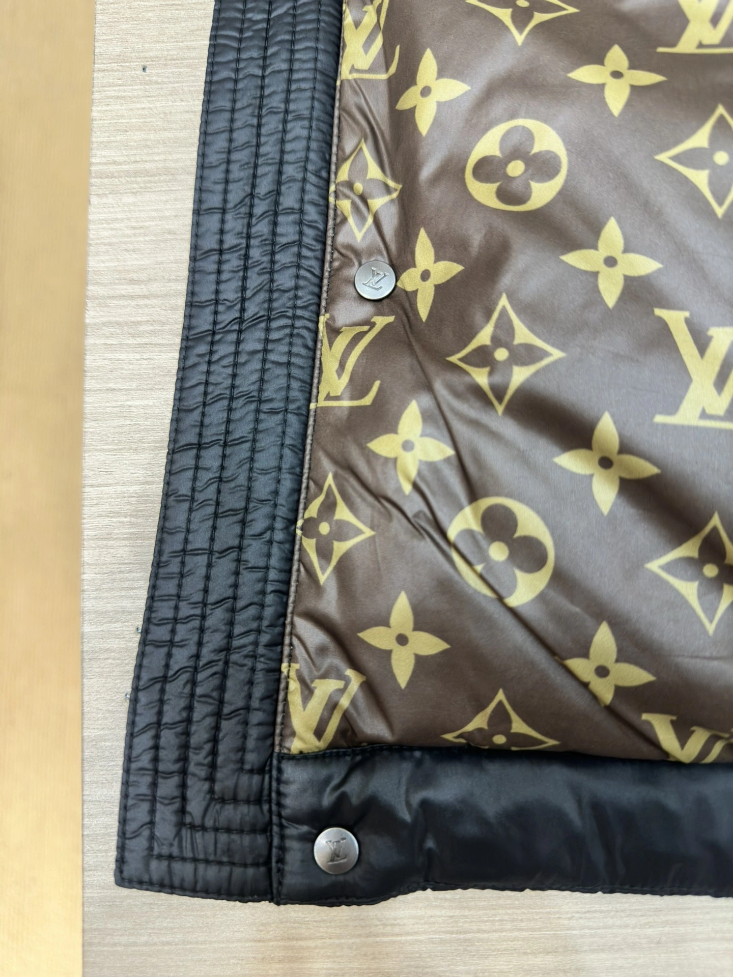High fidelity Louis Vuitton Down Jackets