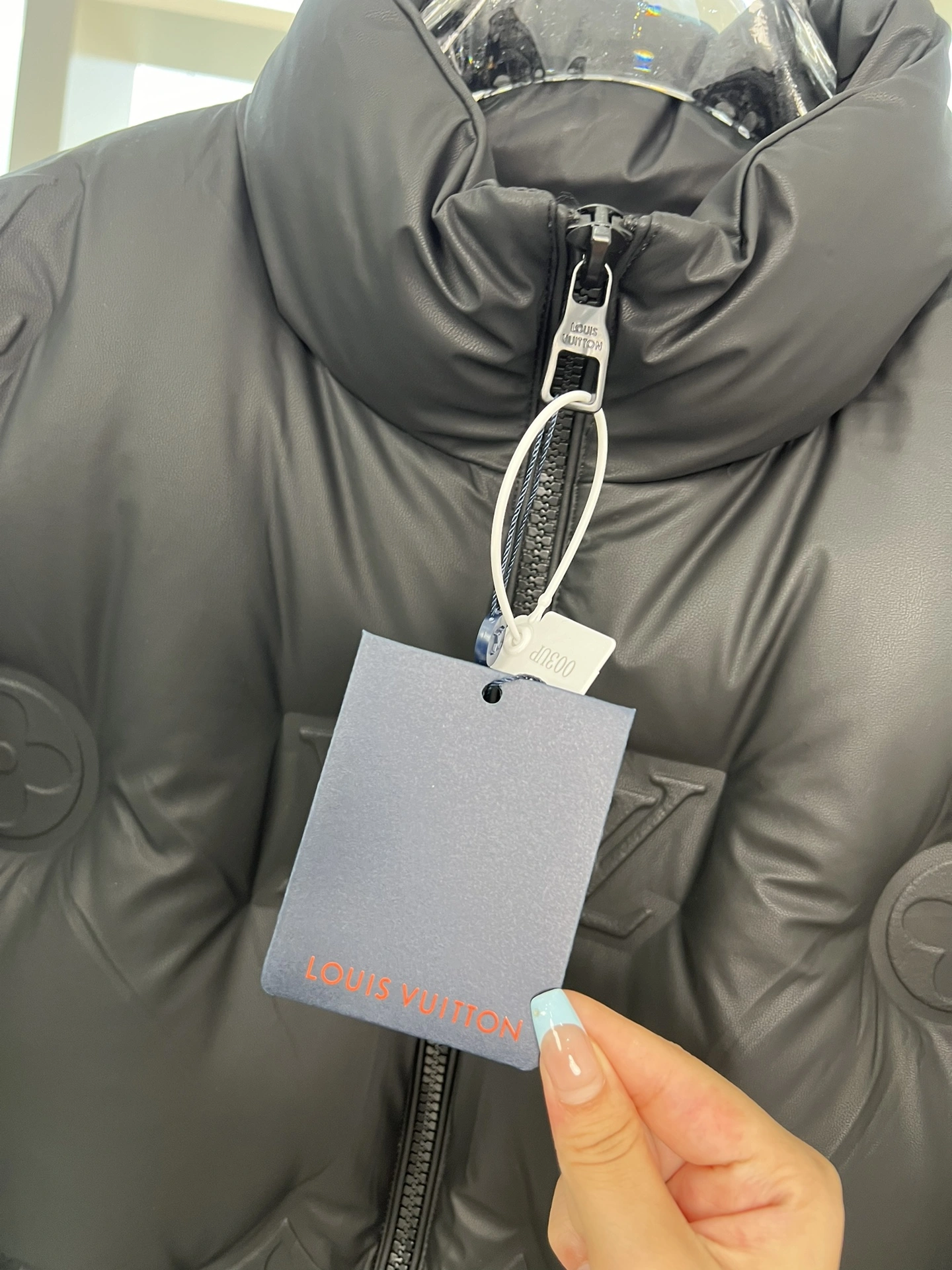 Top match Louis Vuitton Down Jackets