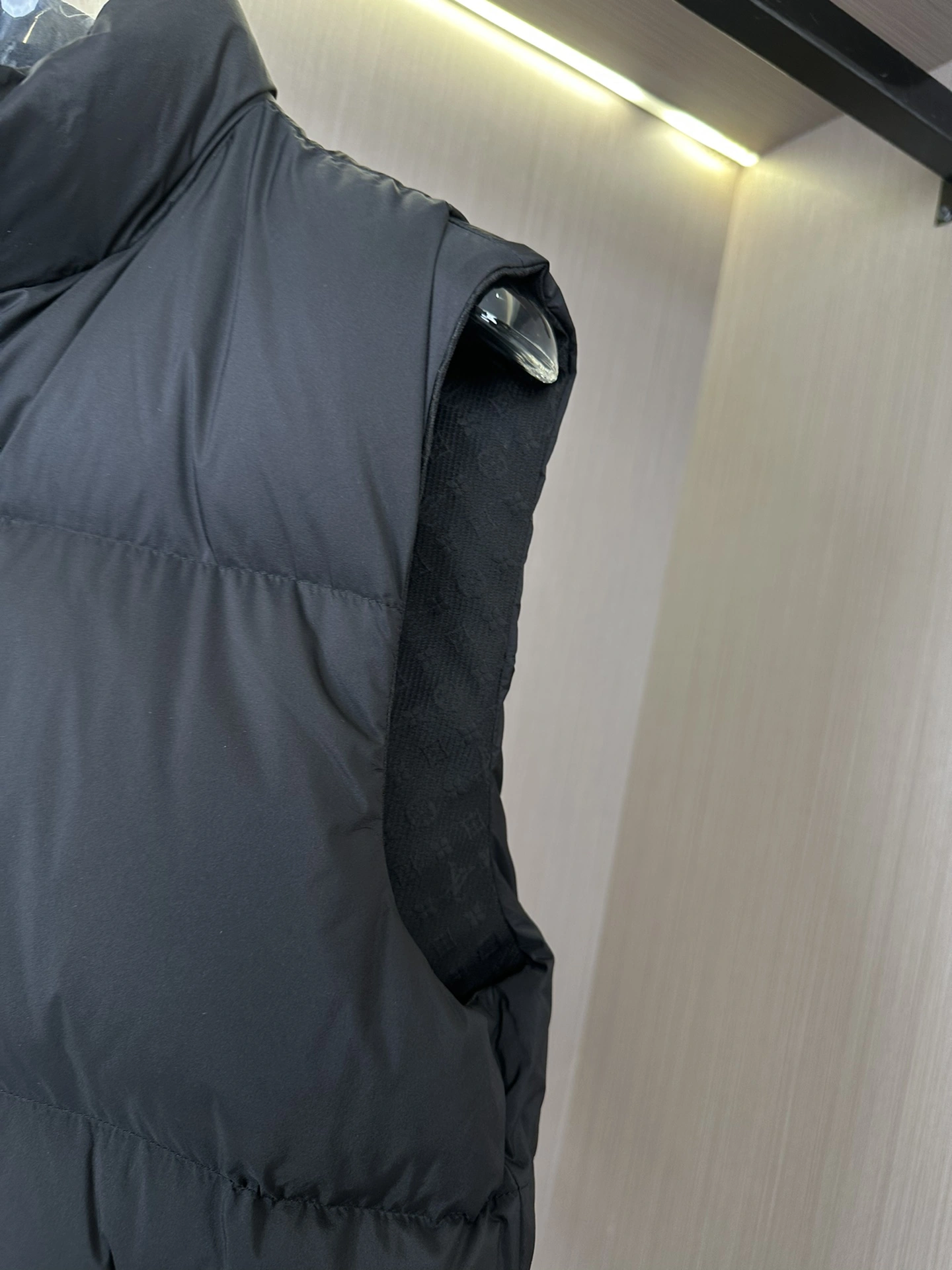 Official Louis Vuitton Down Jackets