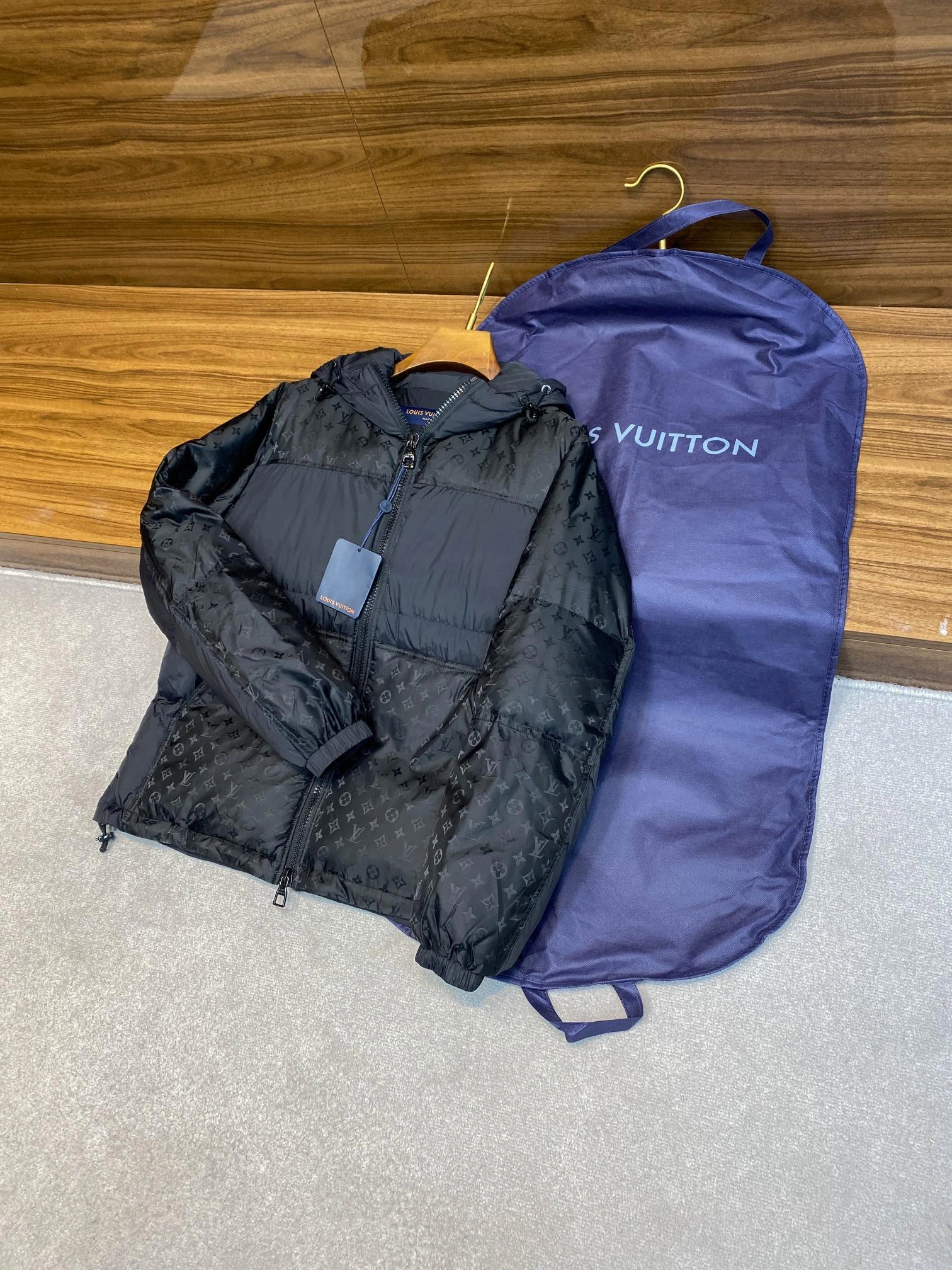 Economical Louis Vuitton Down Jackets