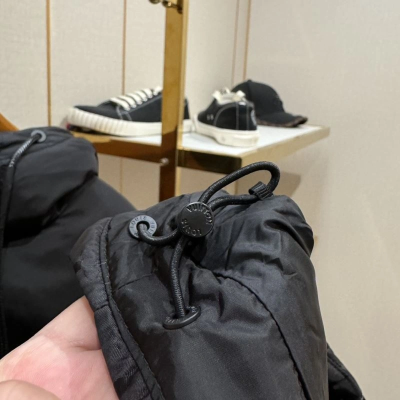 Accurate model Louis Vuitton Down Jackets