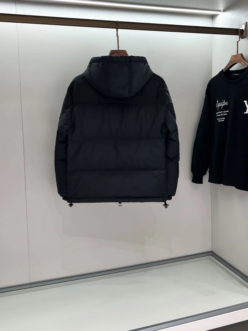 Accurate model Louis Vuitton Down Jackets