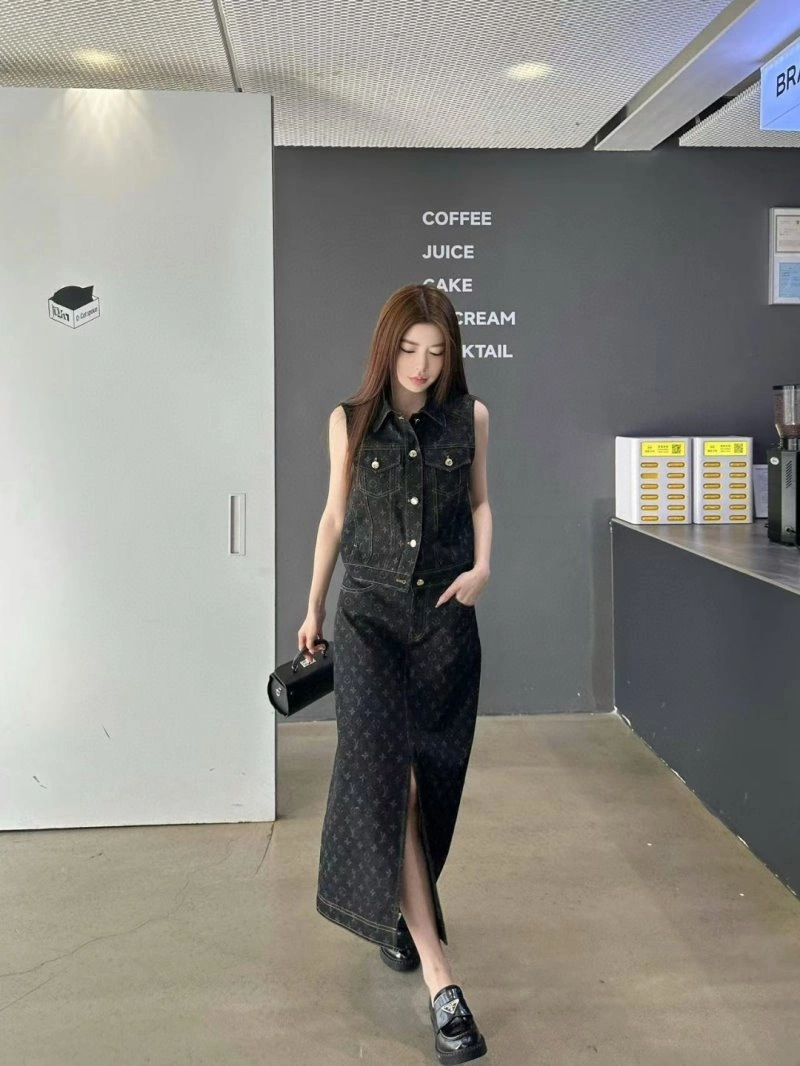 Louis Vuitton Dress Suits