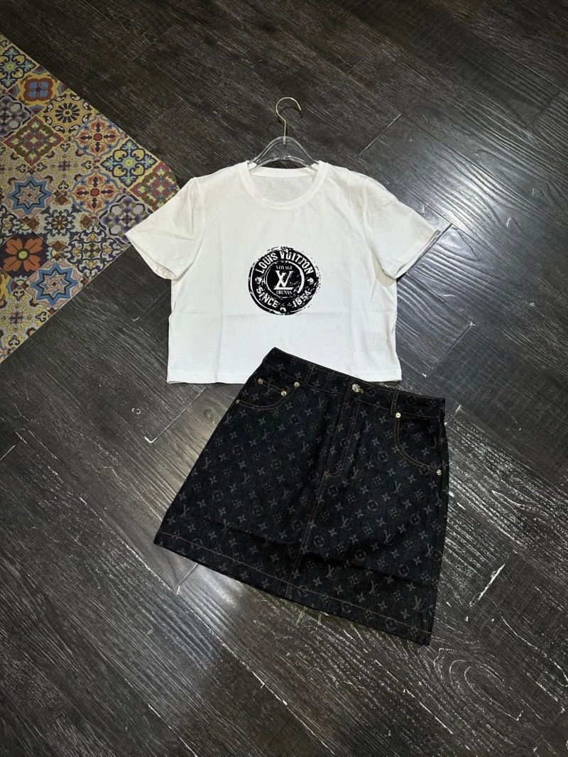 Louis Vuitton Dress Suits