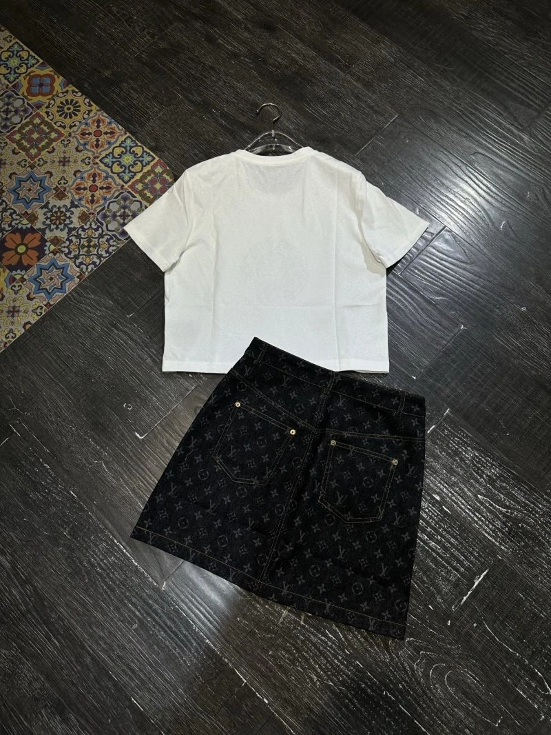 Value-priced Louis Vuitton Dress Suits