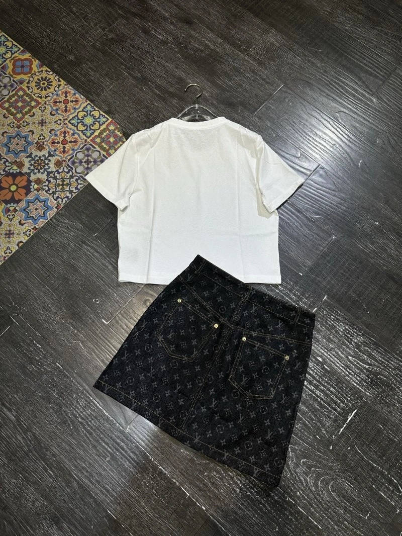 Affordable Louis Vuitton Dress Suits