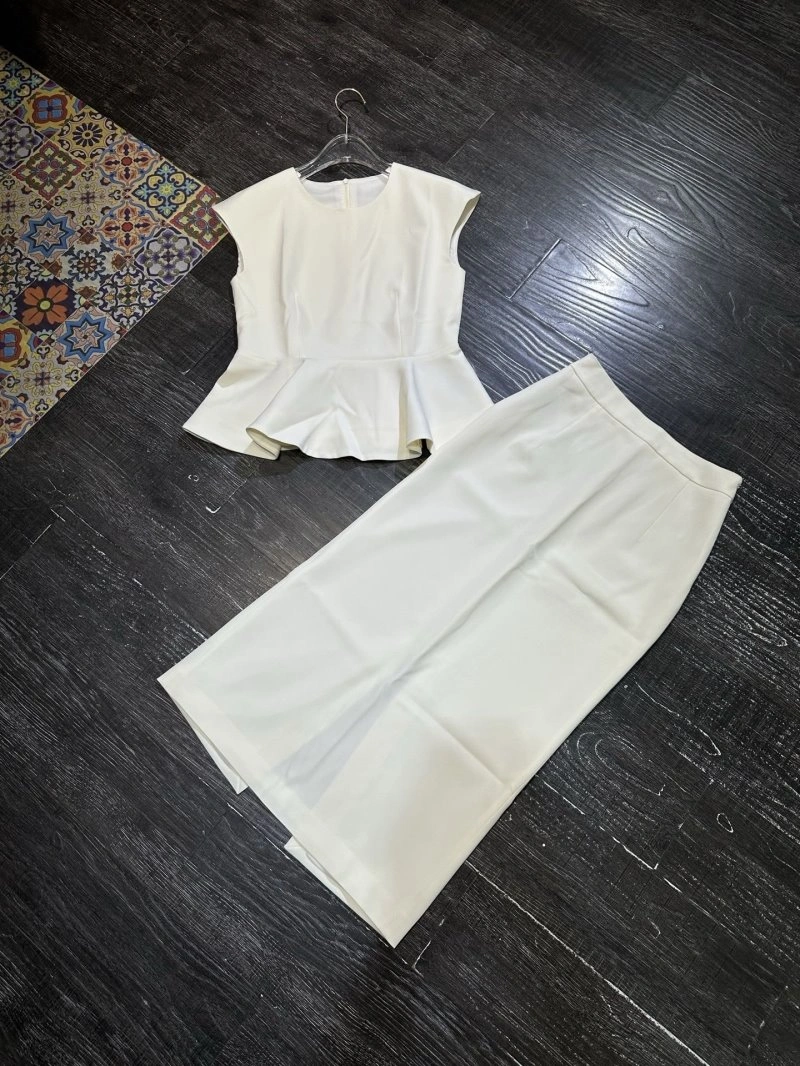 Louis Vuitton Dress Suits