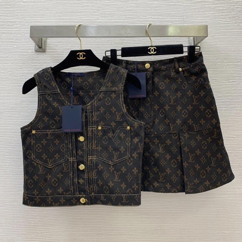 Louis Vuitton Dress Suits