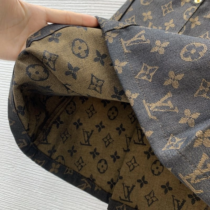 Mirror quality Louis Vuitton Dress Suits