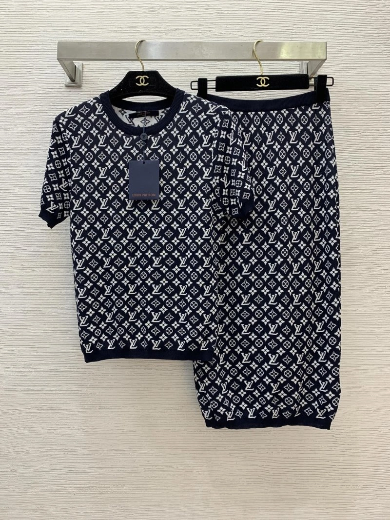 Louis Vuitton Dress Suits