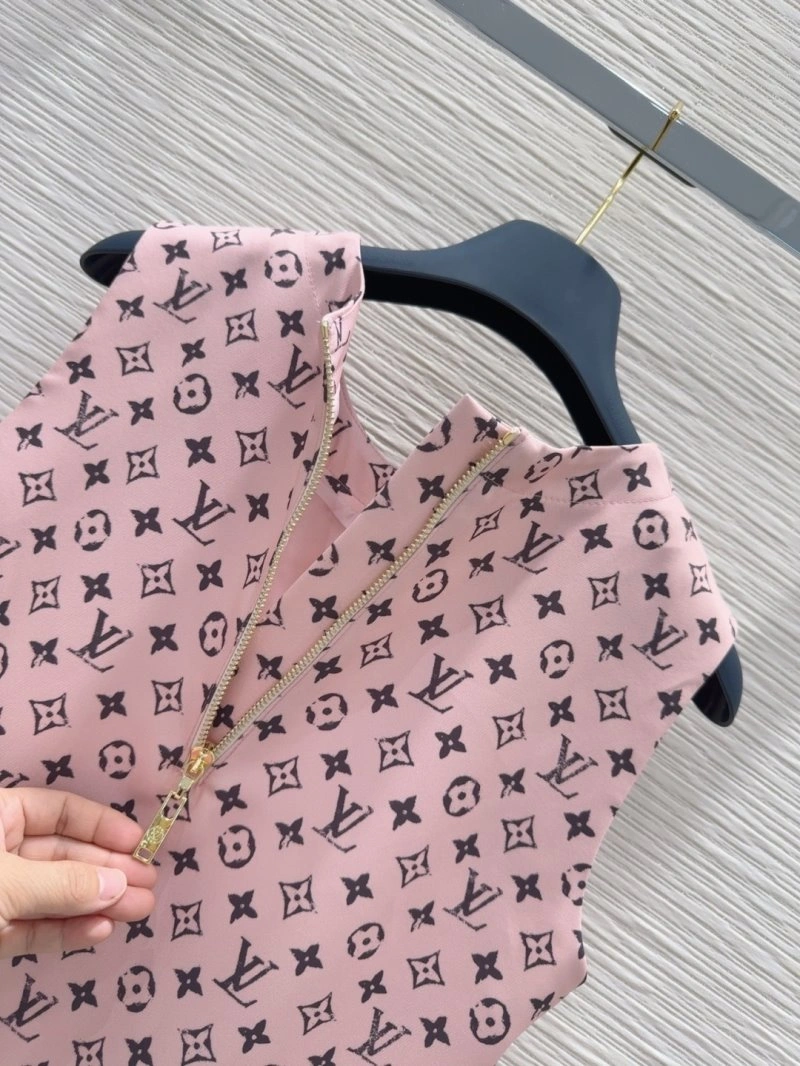 Accurate model Louis Vuitton Dress