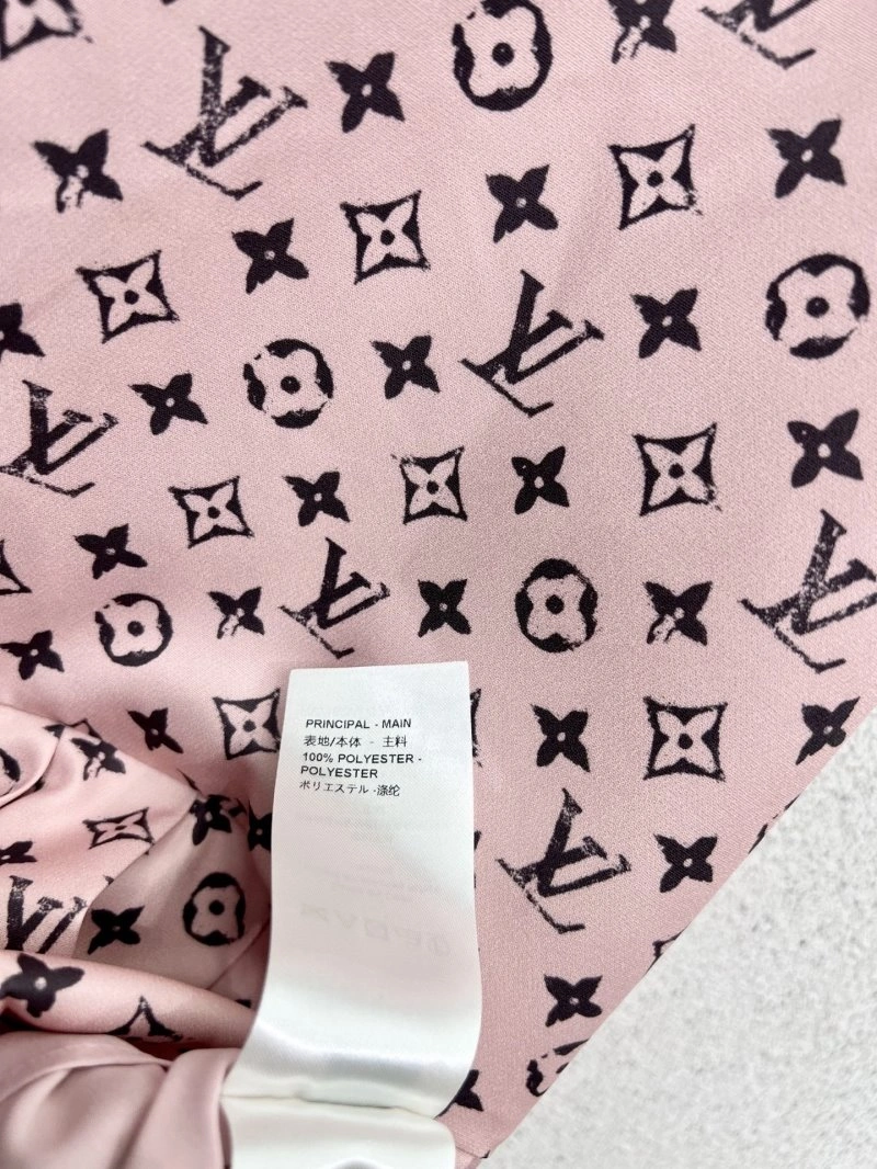 Accurate model Louis Vuitton Dress