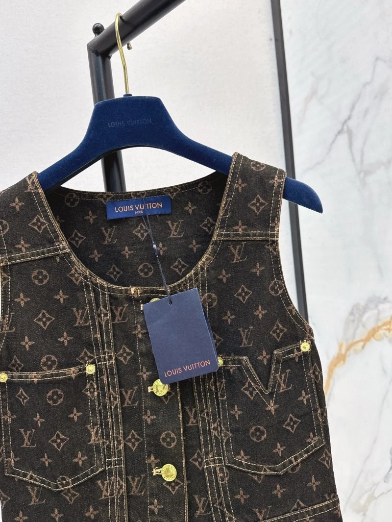 Accurate model Louis Vuitton Dress