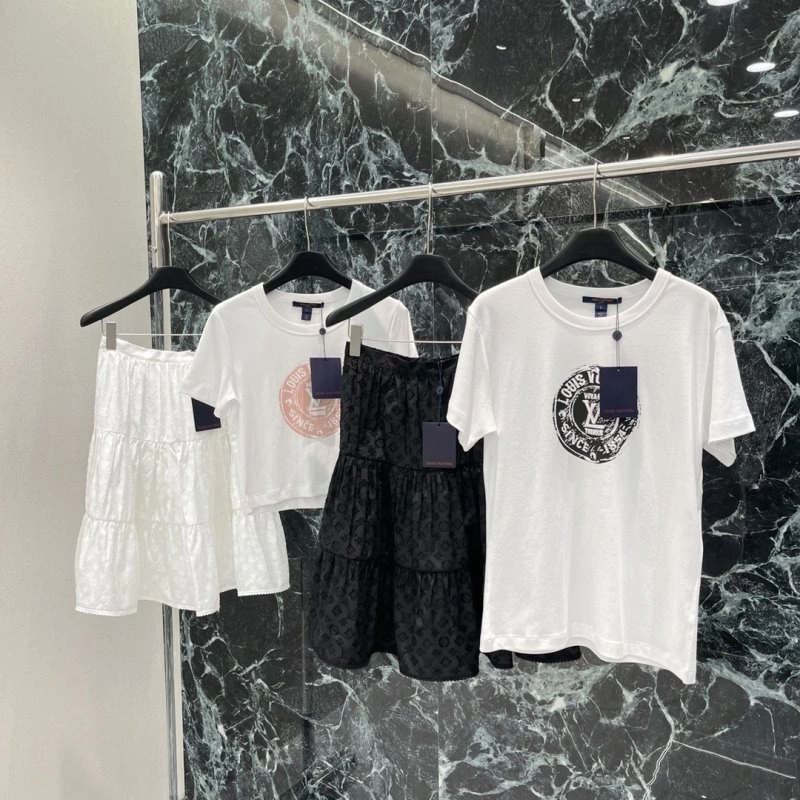 Precise copy Louis Vuitton Dress