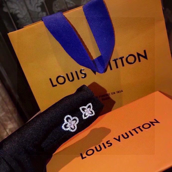 Legit Louis Vuitton Earrings