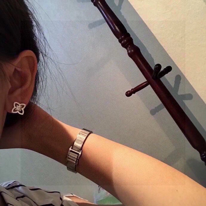 Legit Louis Vuitton Earrings