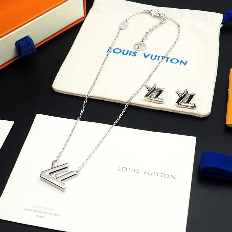 Mirror quality Louis Vuitton Earrings