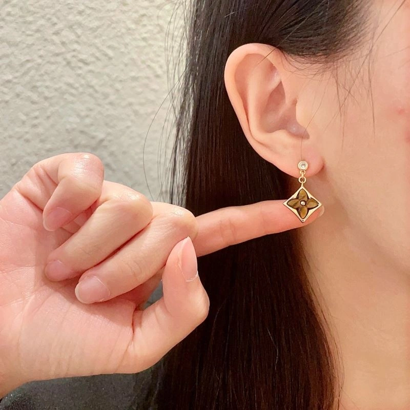 Inexpensive Louis Vuitton Earrings