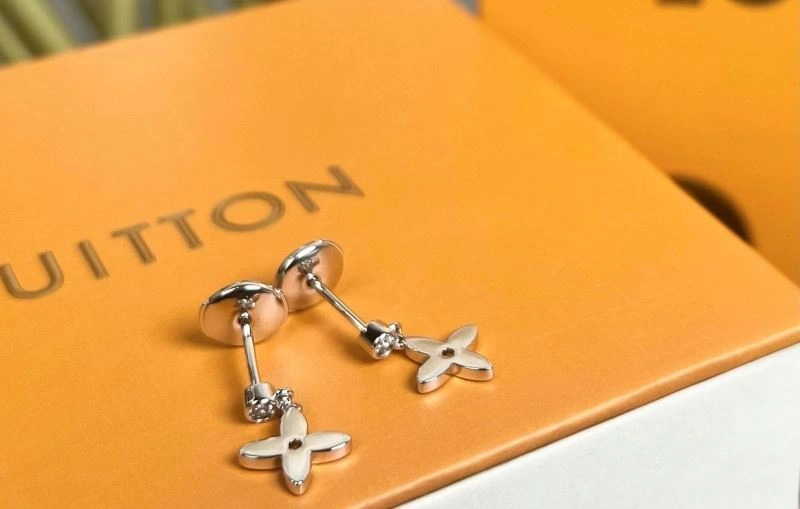 Bargain Louis Vuitton Earrings