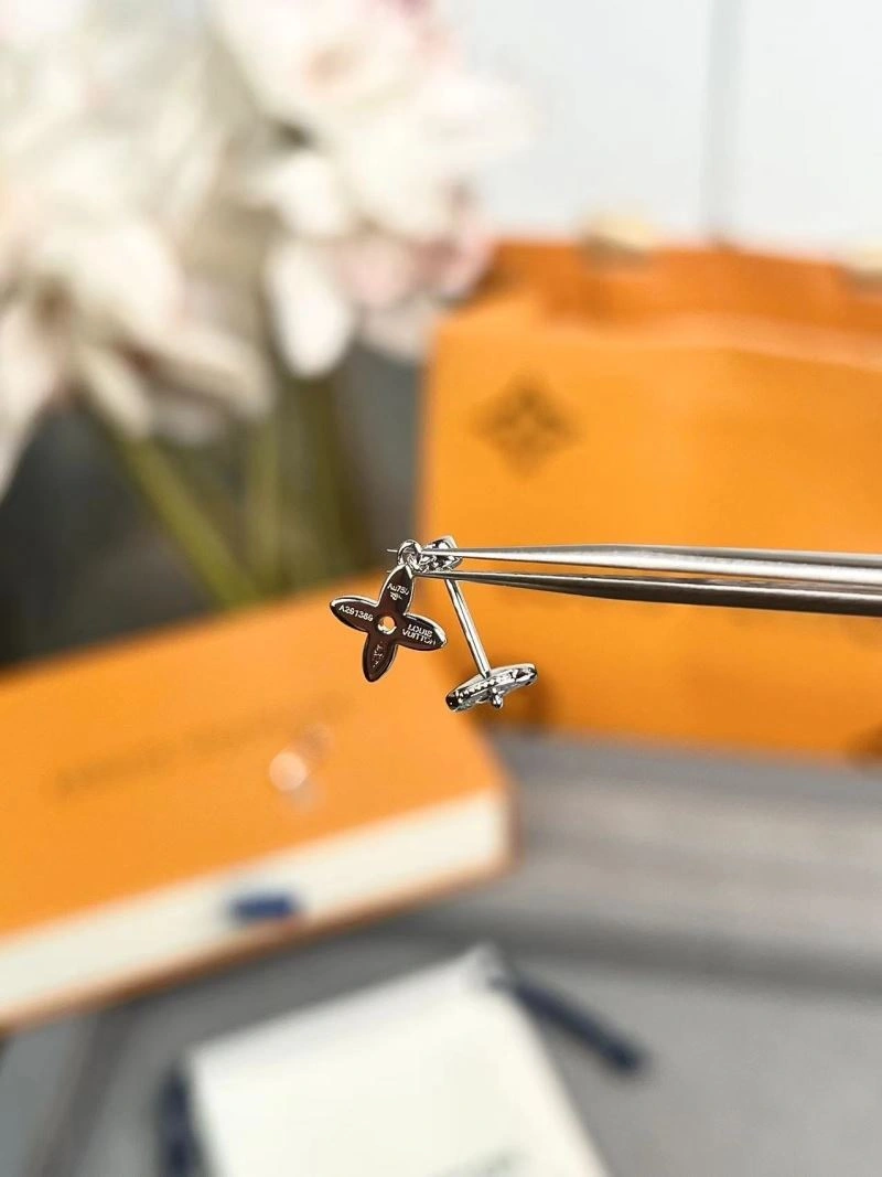 Bargain Louis Vuitton Earrings