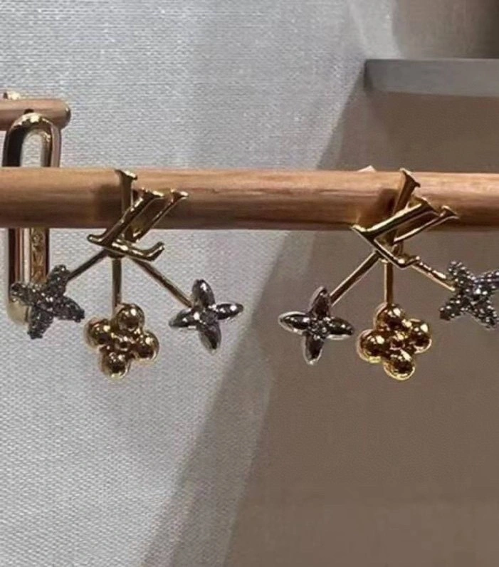 Official Louis Vuitton Earrings